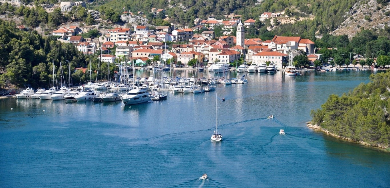 Robinson turystyka w Skradin | ApartamentyChorwacja.pl