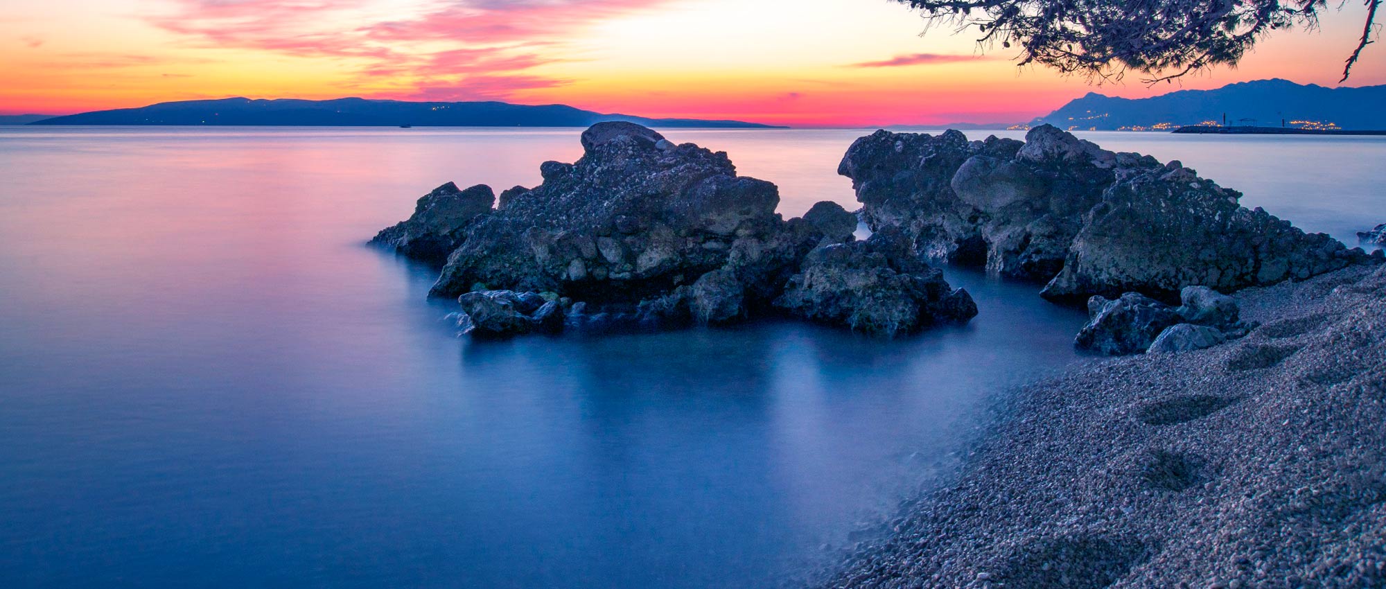 Plaża Jadran w Makarskiej noclegi i apartamenty w pobliżu ...